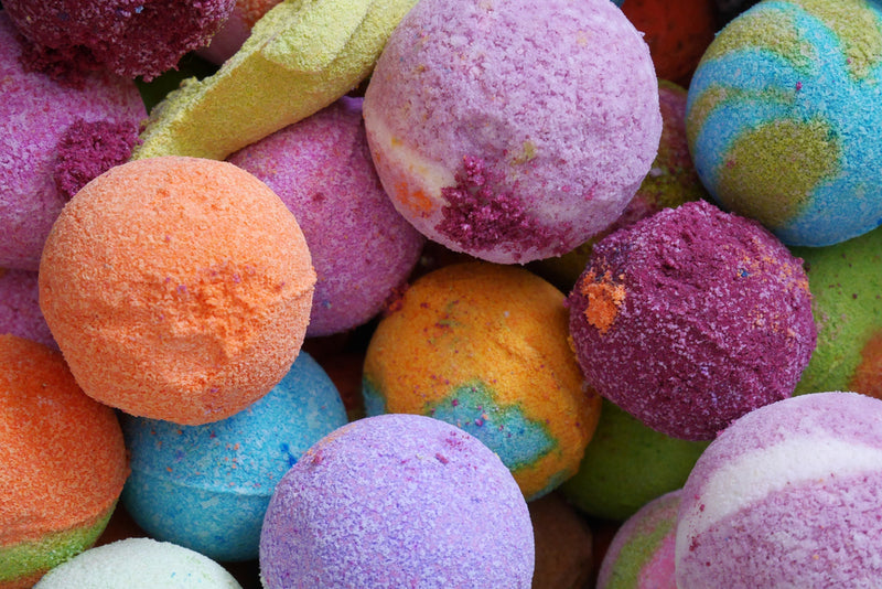 5 Types of Bath Bomb Moulds: Pros and Cons - Lemoulds